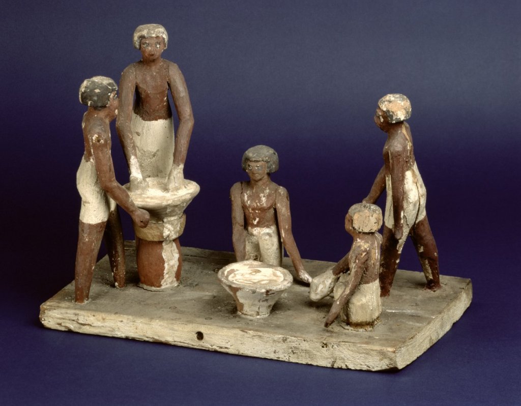 Ancient Egyptians brewing beer – the heart thrills
